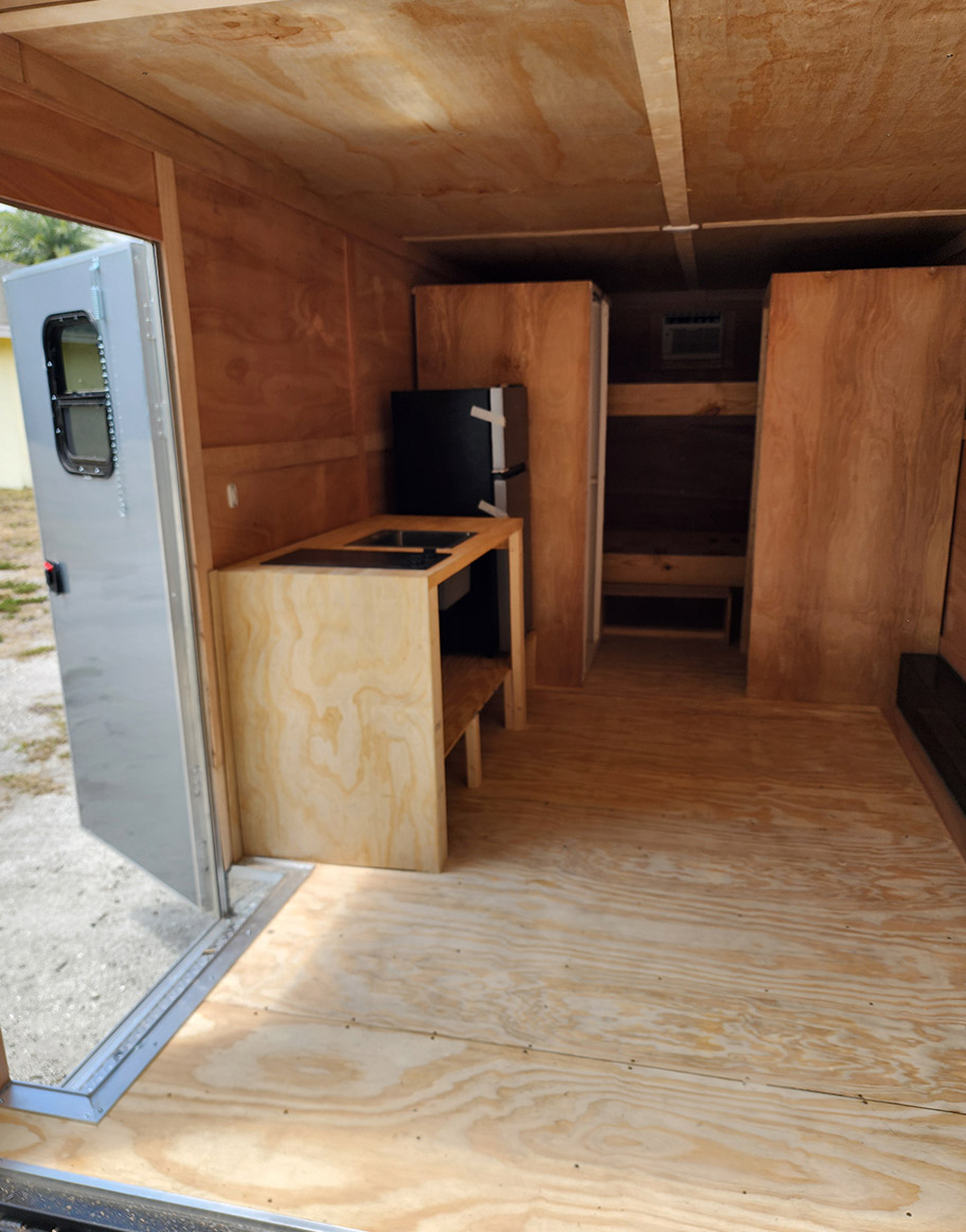 Off Grid Hunt Fish Cabin - Tiny Homes 2 Buy